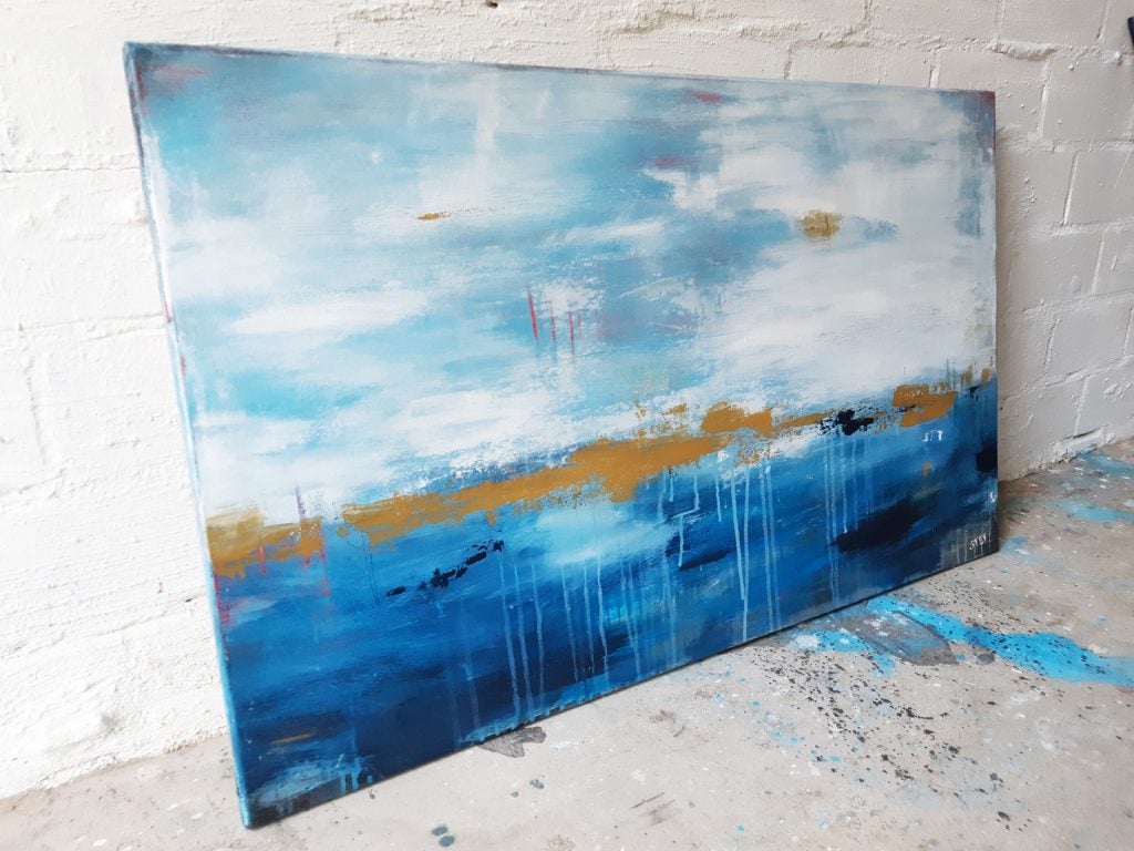 'Noch ein Tag am Meer #2' – Bild abstrakt in Blau und Gold